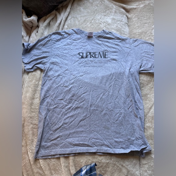 Supreme | Shirts | Supreme Light Gray Short Sleeve Tee | Poshmark